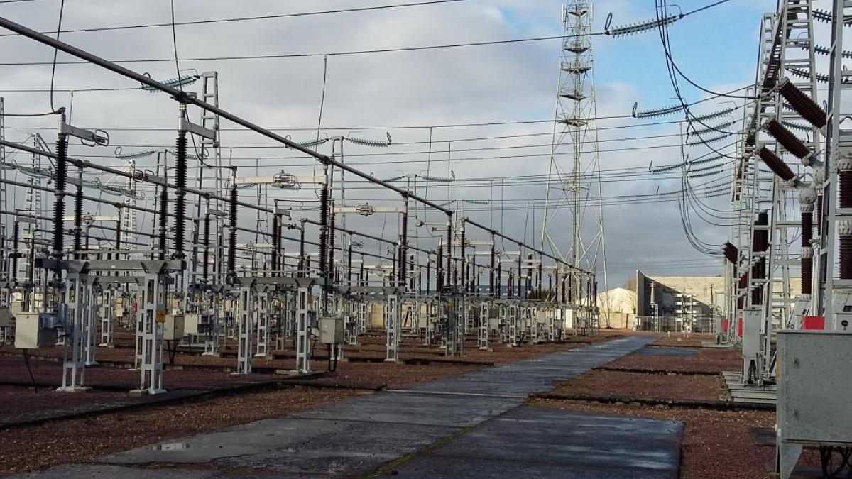 Visite du poste électrique 225 kV de Dronnière | Eoliennes en mer